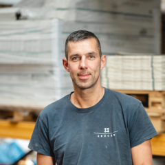 Über Uns | Krüger Hannover – Ihr Fliesenhändler bei Hannover